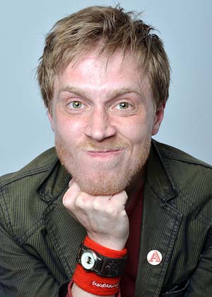 comedy cv - the UK's largest collection of comedians biogs and photos