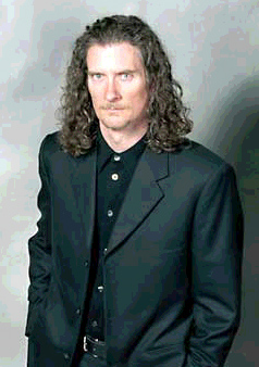 comedy cv - the UK's largest collection of comedians biogs and photos