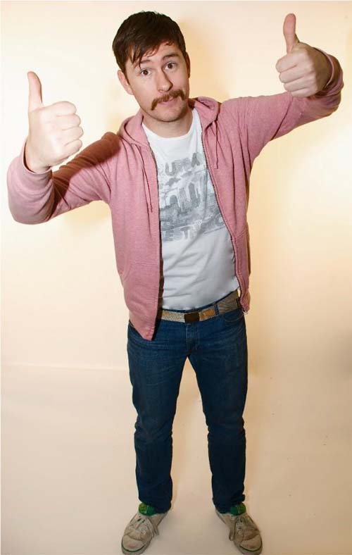 comedy cv - the UK's largest collection of comedians biogs and photos