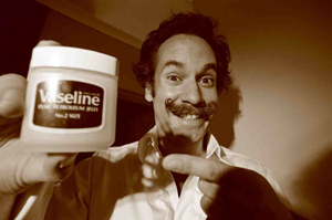 comedy cv - the UK's largest collection of comedians biogs and photos