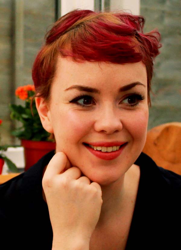 comedy cv - the UK's largest collection of comedians biogs and photos