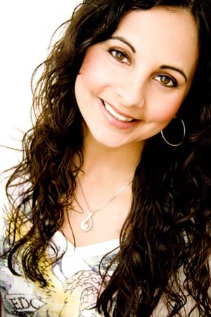 comedy cv - the UK's largest collection of comedians biogs and photos