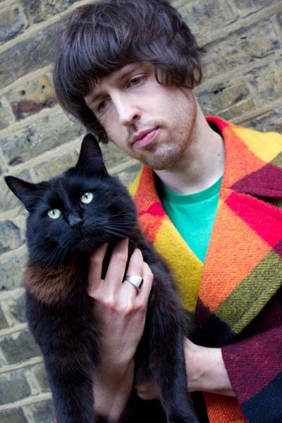 comedy cv - the UK's largest collection of comedians biogs and photos